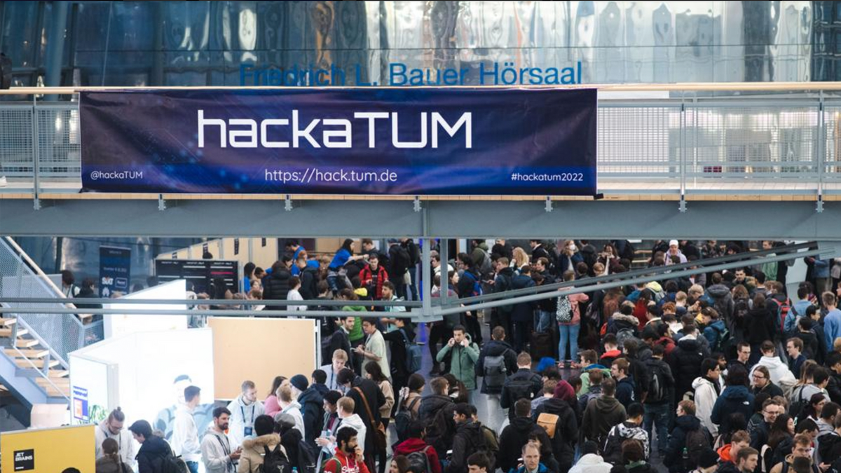 Eat, code, drink, repeat - TUM School of Computation, Information and Technology